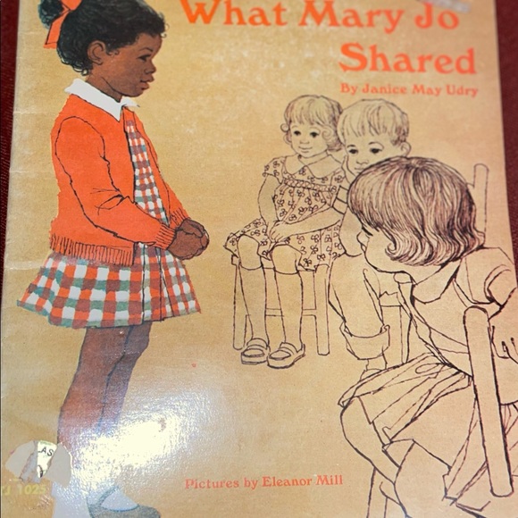 Other | Antique Collectible Vintage Childrens Book What Mary Jo Knows ...